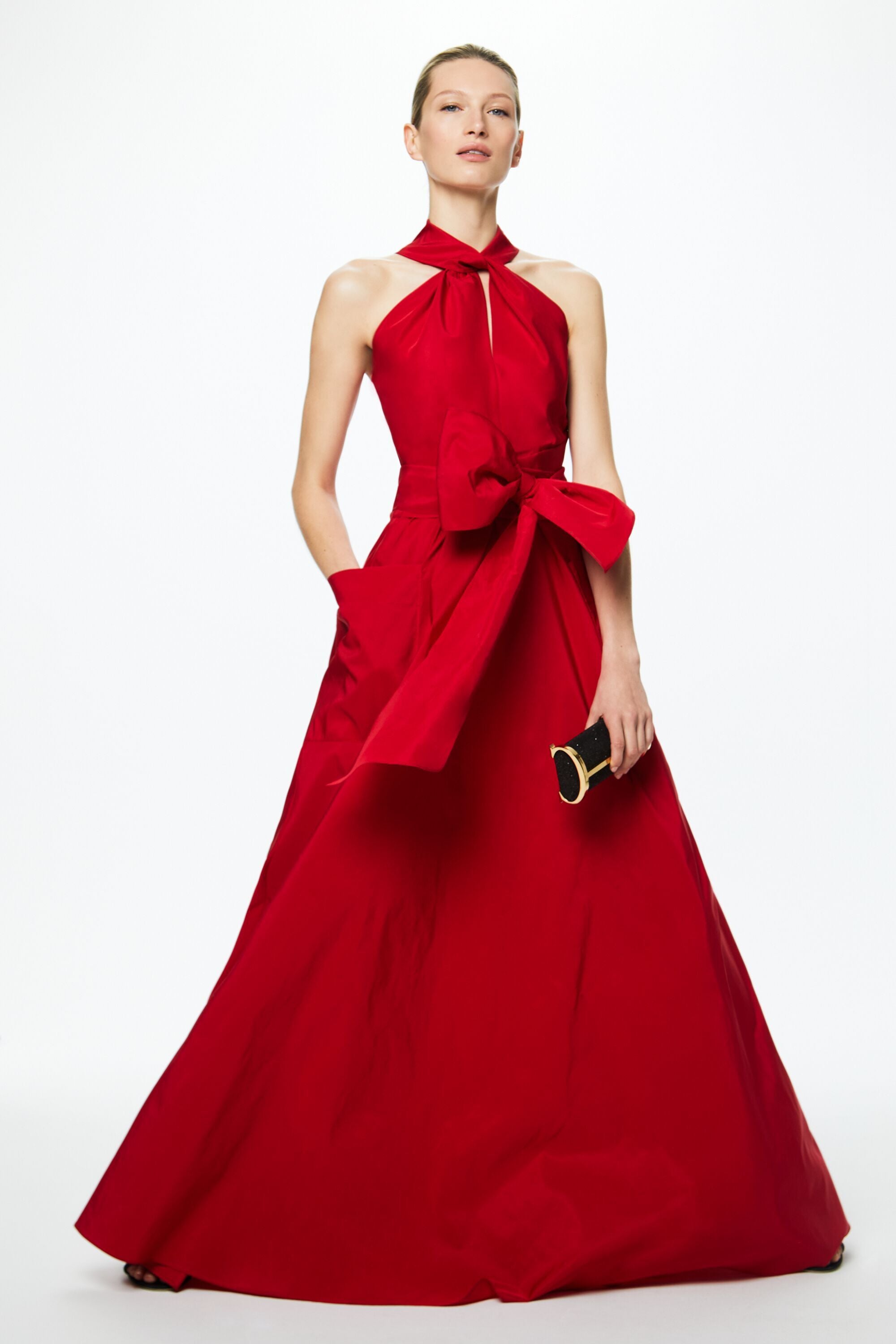 Vestido Halter Largo De Tafeta Rojo CH Carolina Herrera Colombia Vestido Halter Largo De Tafeta Rojo CH Carolina Herrera Colombia